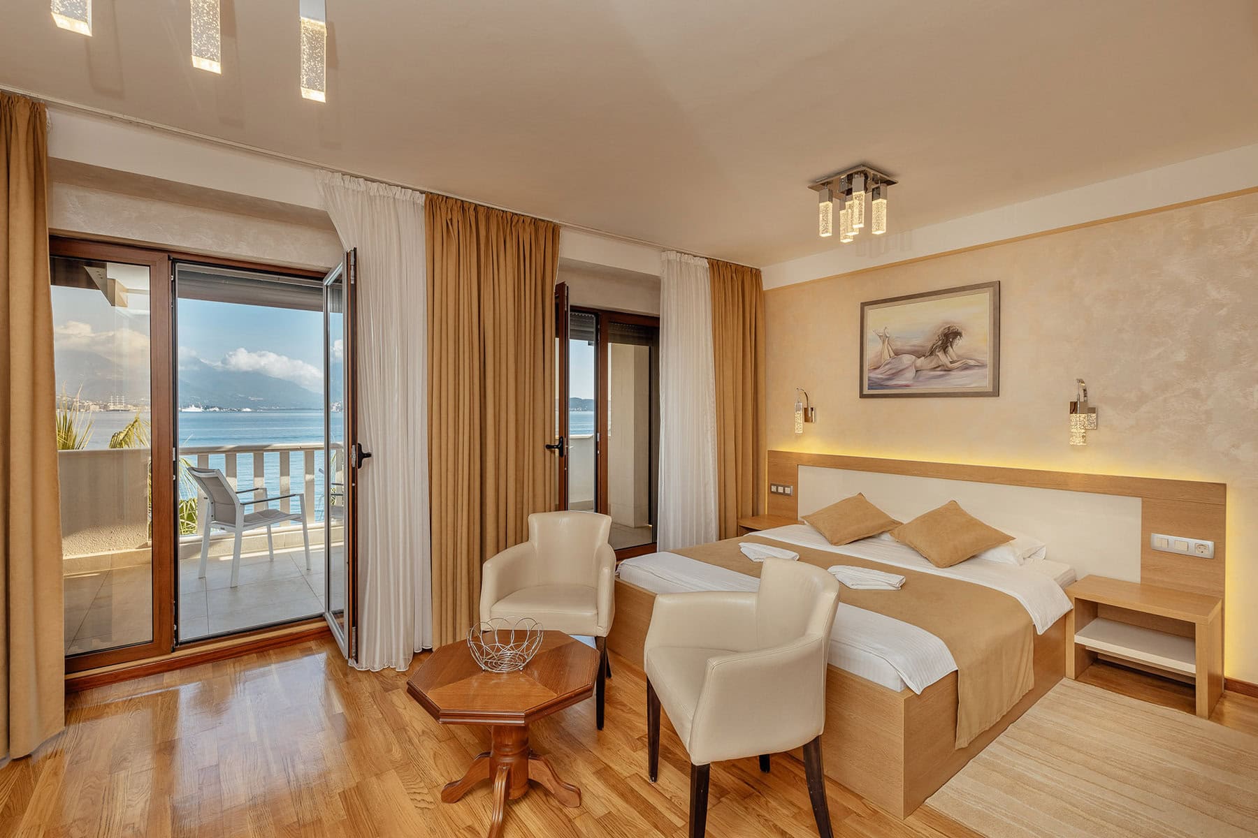 Bijela 4* Waterfront Hotel - Property in Montenegro